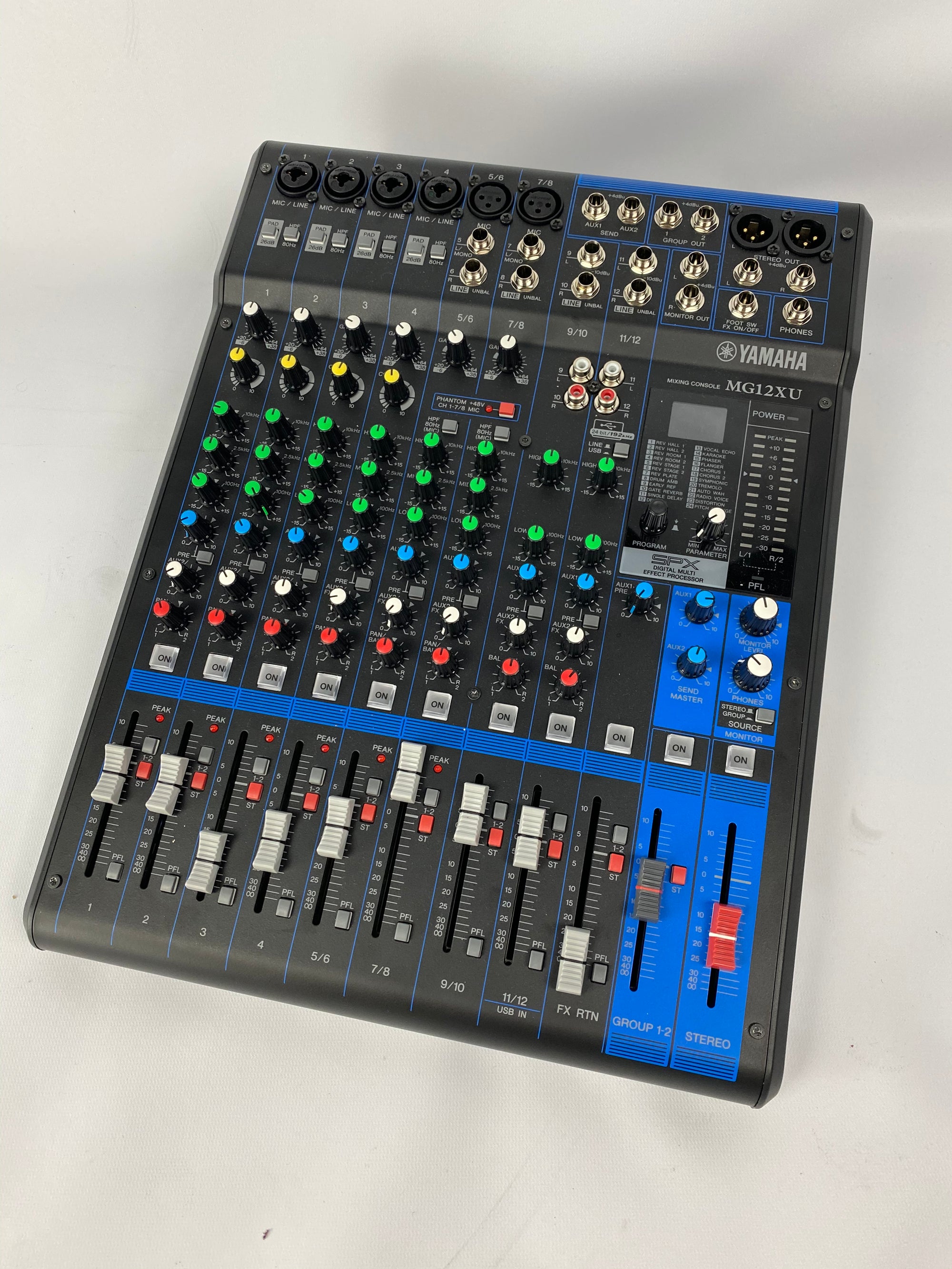 Yamaha MG12XU 12-Channel Mixer With Effects – Maxwell’s House of Music
